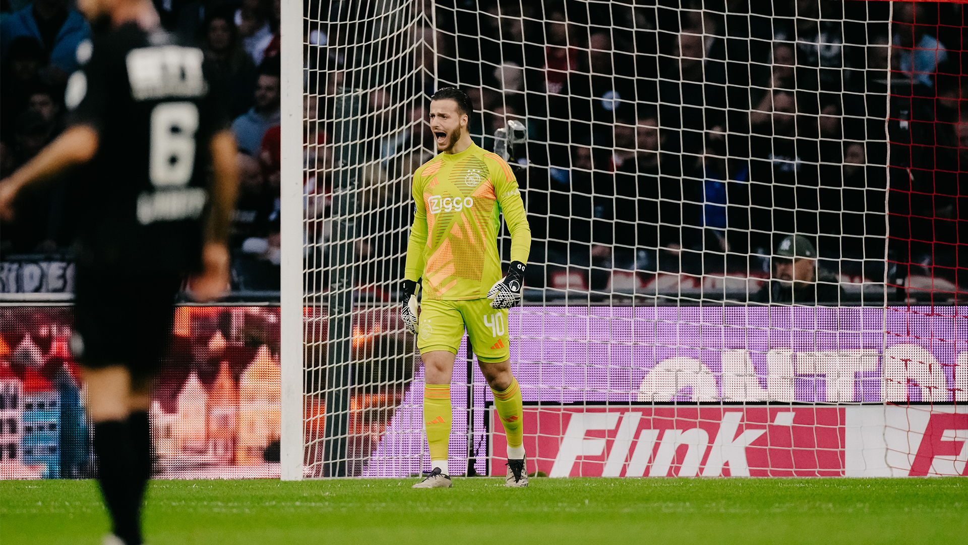 Ajax y Borussia Dortmund llegan a un acuerdo por Diant Ramaj